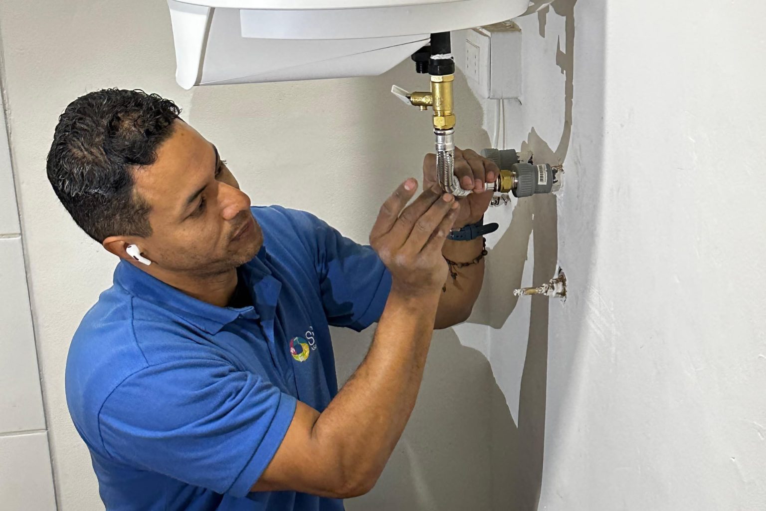 Instalación Termo Eléctrico #1 - SOS ASISTENCIA